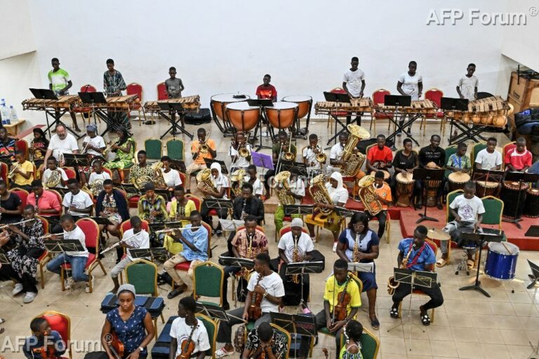 Orchestre philharmonique d'Odienné sur initiative d'Adama Kamara