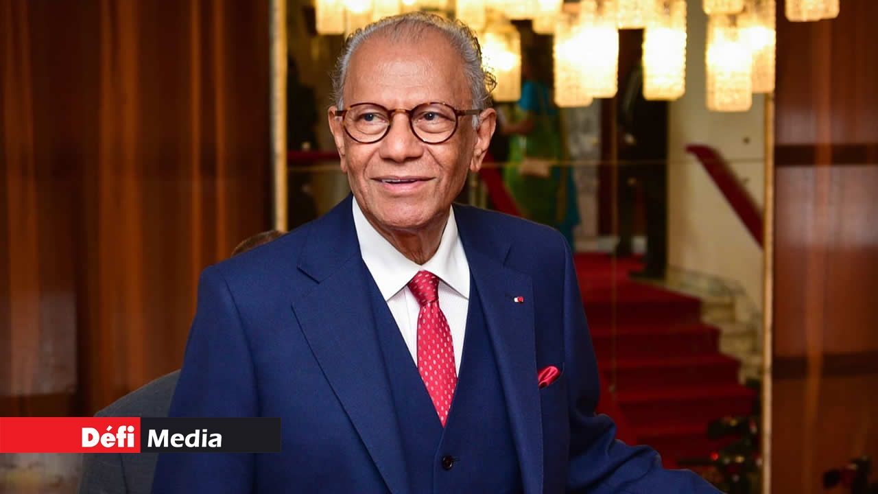 Mamy Ravatomanga en exil